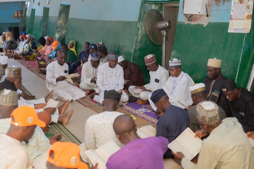 41st Birthday: Associates Hold Special Prayers for Kwara Speaker * Pray ...
